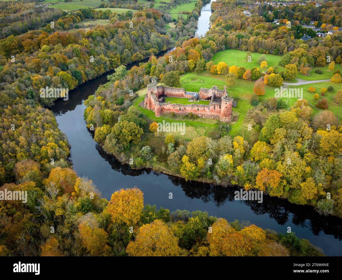 Bothwell Castle, River Clyde, Lanarkshire, Scotland, UK Stock Photo - Alamy