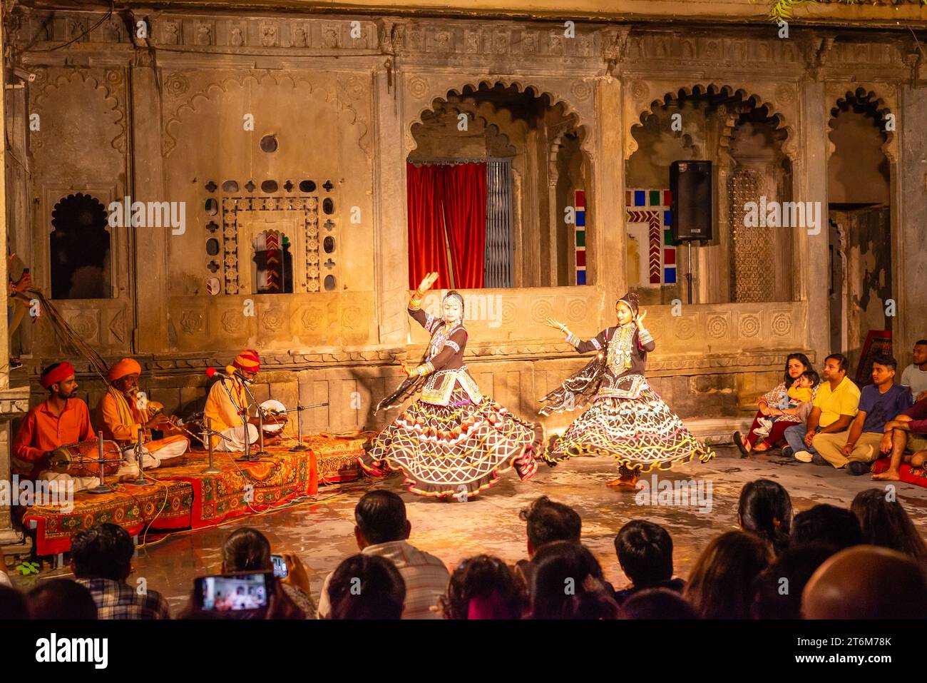 Traditional Rajasthani musicians women dancers and puppeteers ...