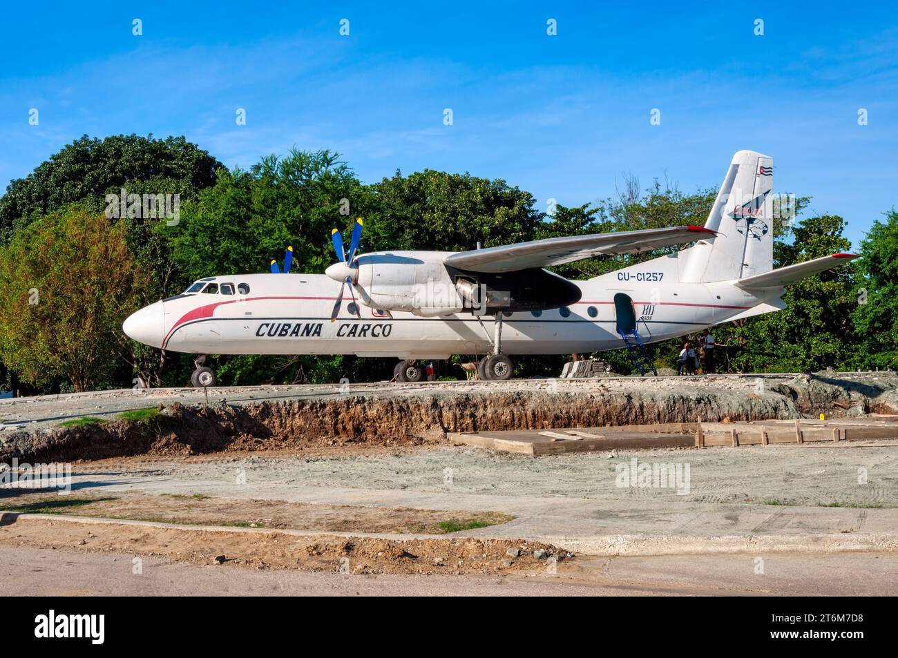 Cubana cargo plane aircraft airplane decoration, Sandino district ...