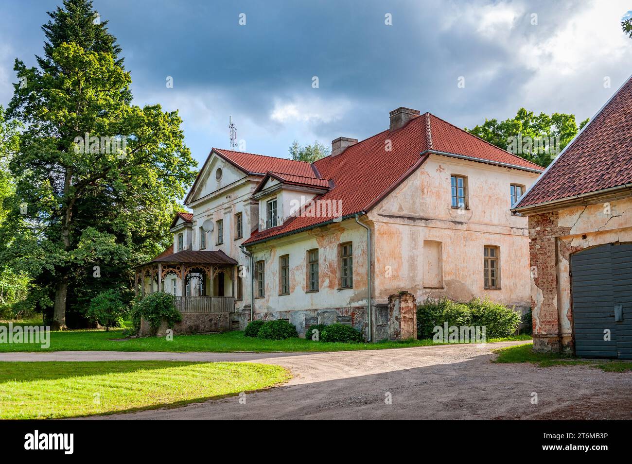 The estate complex includes other outbuildings and a park. Pope manor ...