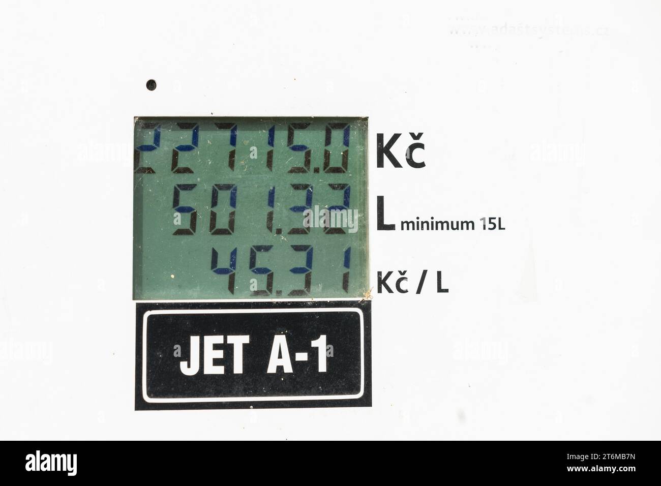 Airplane fuel gas fueling hi-res stock photography and images - Alamy