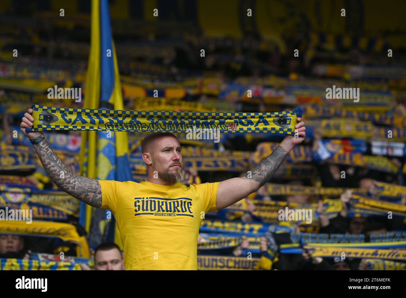 Dfb font hi-res stock photography and images - Alamy