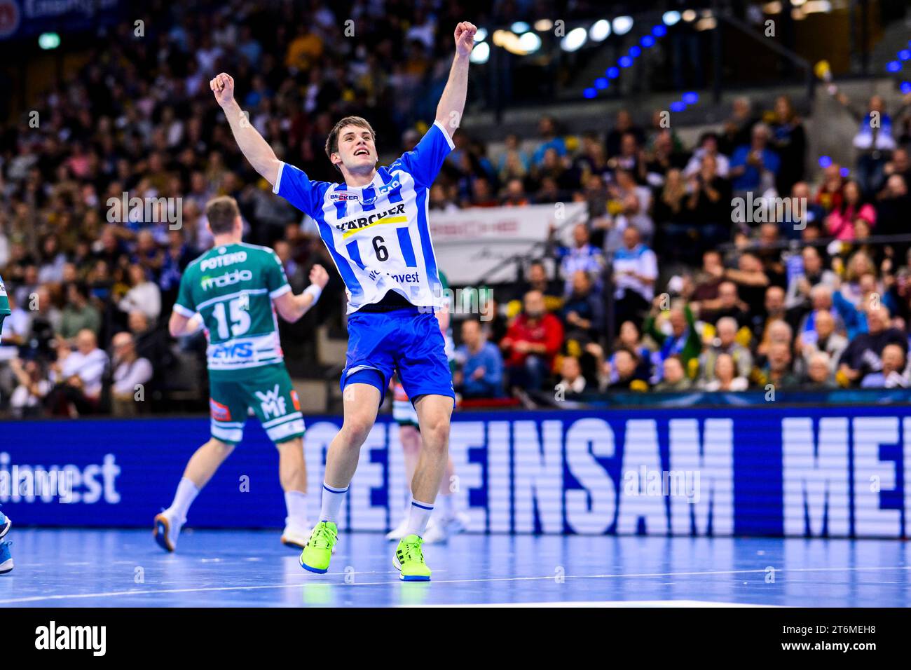 10 November 2023, Baden-Württemberg, Stuttgart: Handball: 1st Bundesliga, men, 2023/2024 season ...