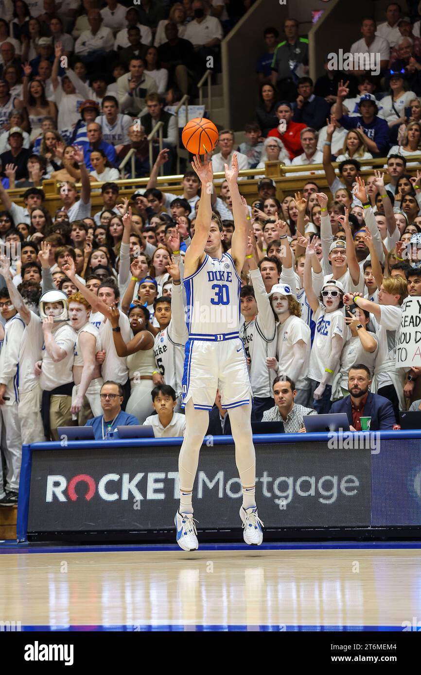 November 10, 2023: Duke University sophomore Kyle Filipowski (30) takes ...