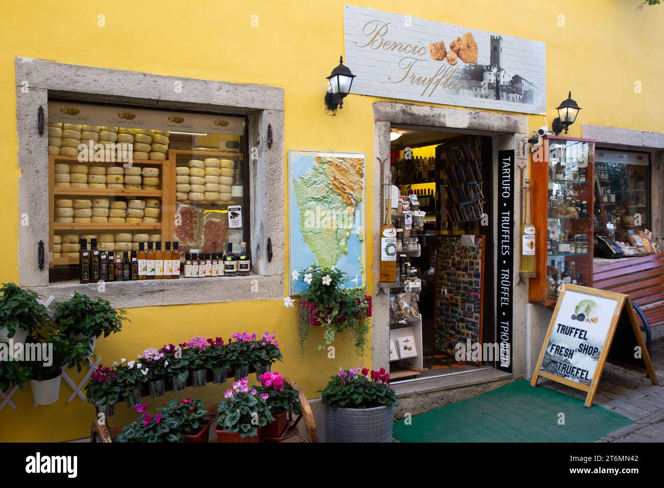 Motovun truffles hi-res stock photography and images - Alamy