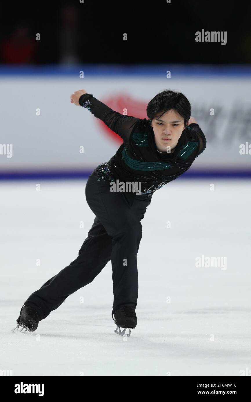 (231110) -- CHONGQING, Nov. 10, 2023 (Xinhua) -- Uno Shoma of Japan ...