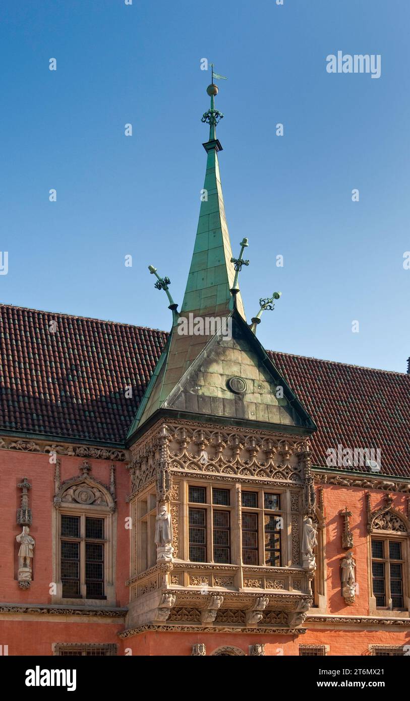 Bay window at Ratusz (Town Hall) at Rynek (Market Square) in Wrocław ...