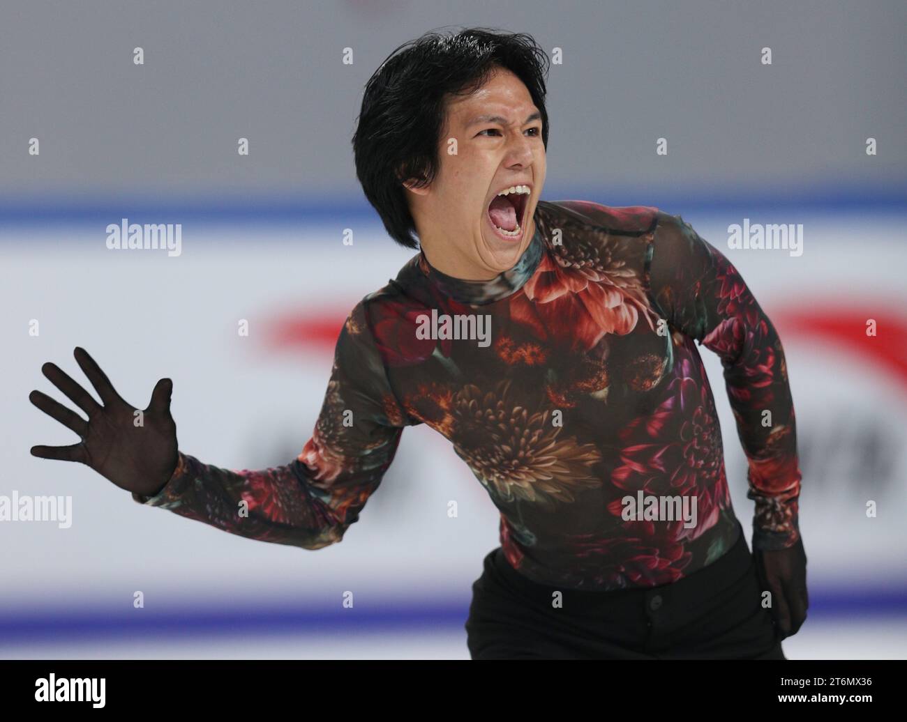 (231110) -- CHONGQING, Nov. 10, 2023 (Xinhua) -- Adam Siao Him Fa of ...