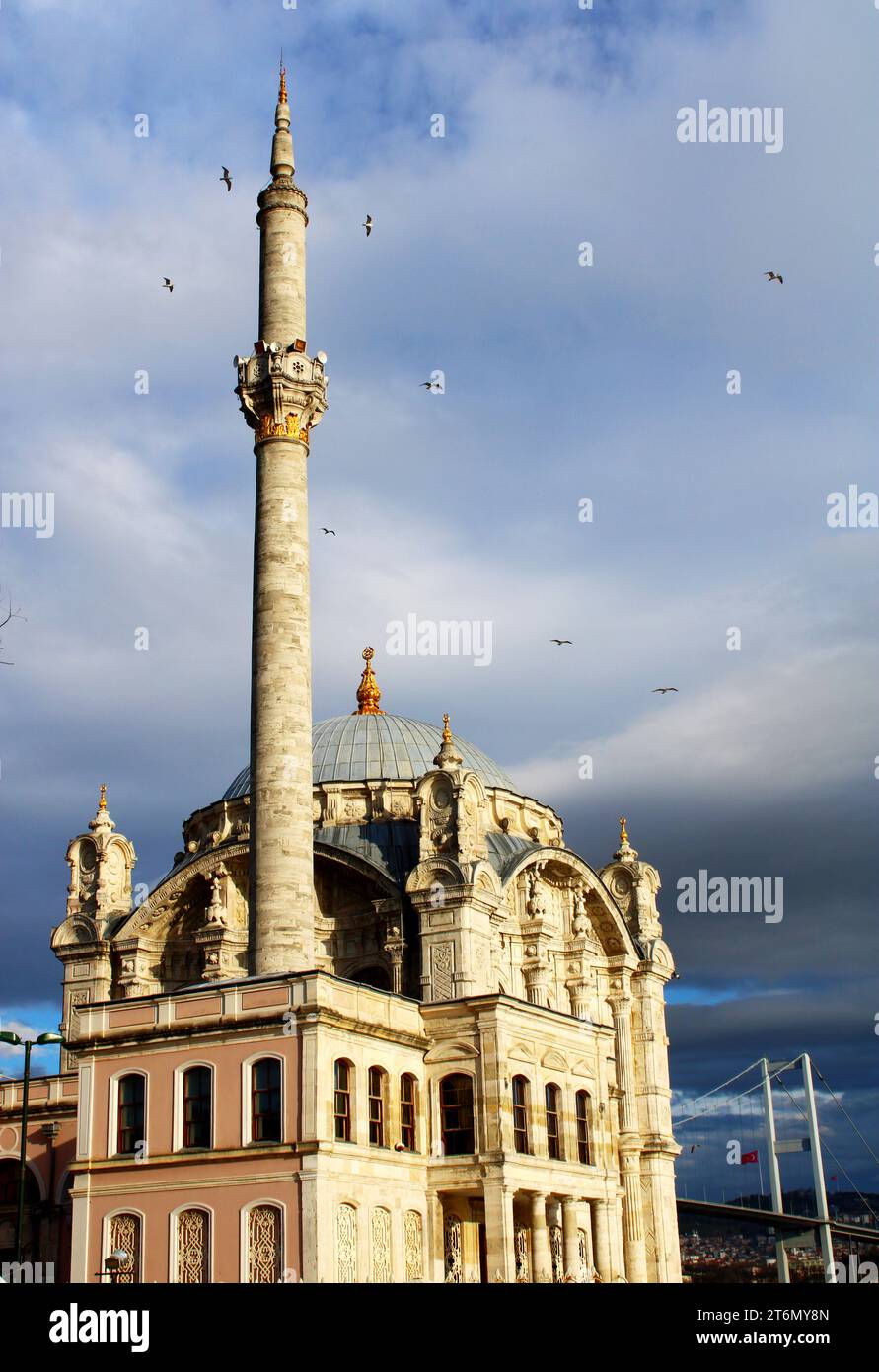 Beautiful ortaköy mosque bosphorus hi-res stock photography and images ...