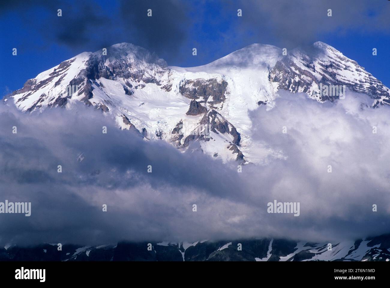 Mt Rainier from Glacier View, Glacier View Wilderness, Gifford Pinchot ...