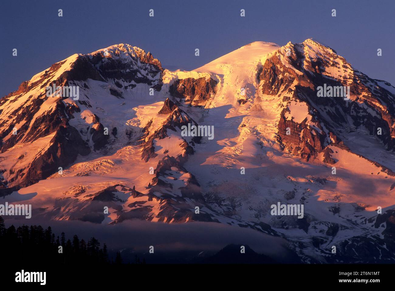 Mt Rainier from Glacier View, Glacier View Wilderness, Gifford Pinchot ...