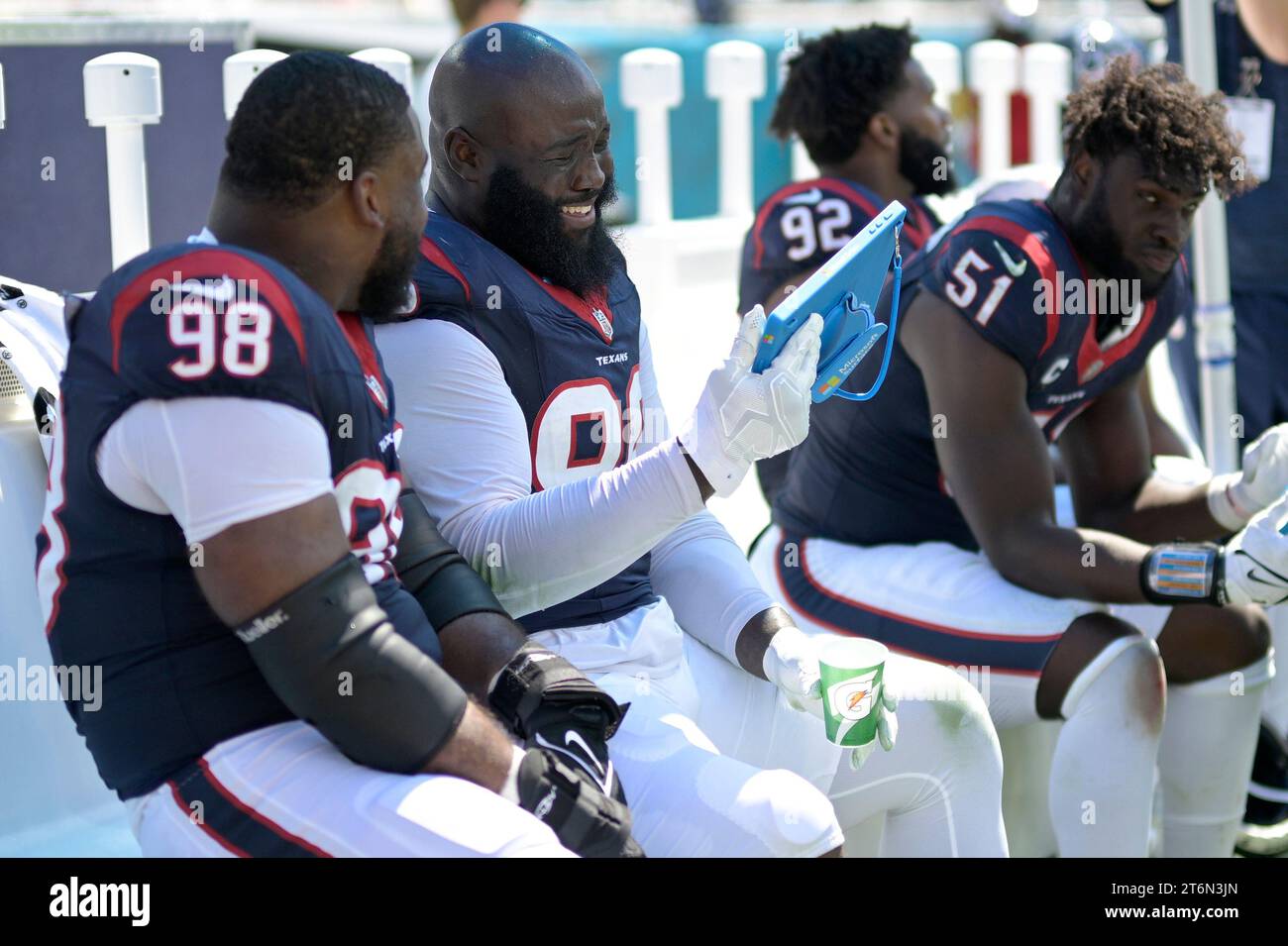 Houston Texans defensive tackle Sheldon Rankins (98) and defensive ...