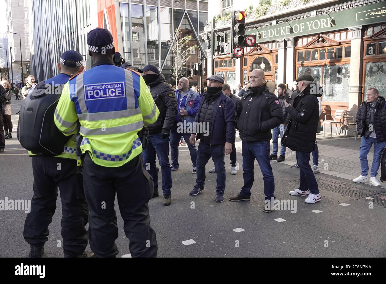 Victoria, South West London, UK. 11th November, 2023 The Met police are ...