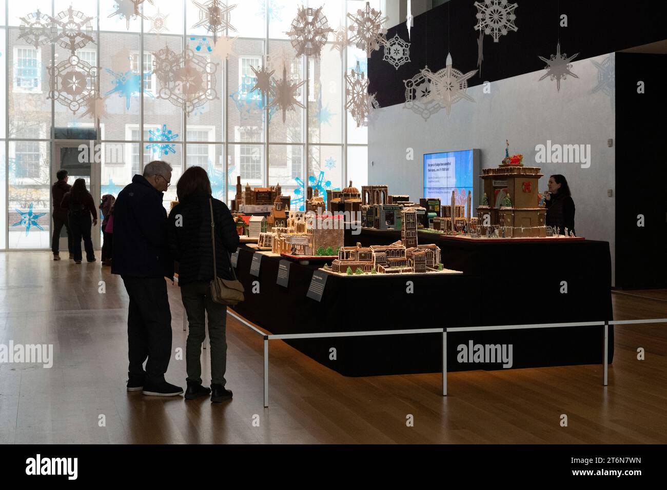 Photo by: NDZ/STAR MAX/IPx 2023 11/10/23 Gingerbread houses depicting New York City landmarks on ...
