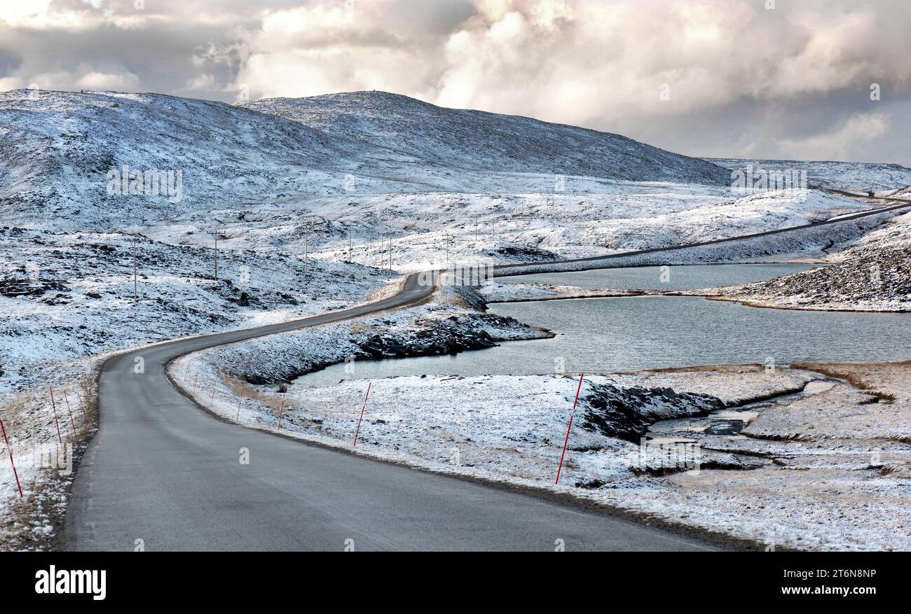 road crossing lakes and snowy hill in northern norway Stock Photo - Alamy