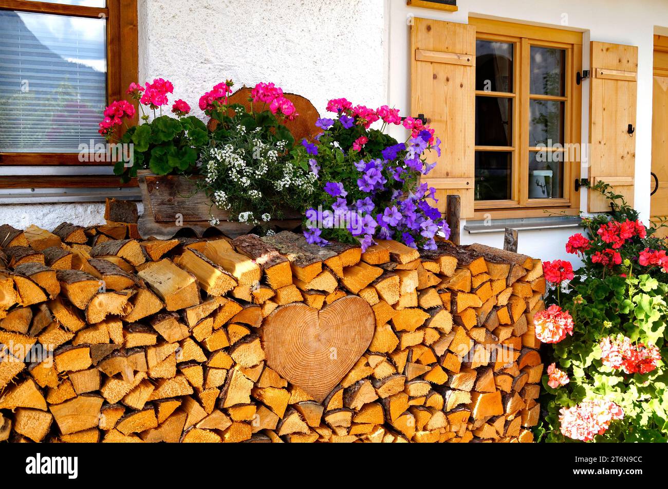 Traditional german wooden house hi-res stock photography and images - Alamy