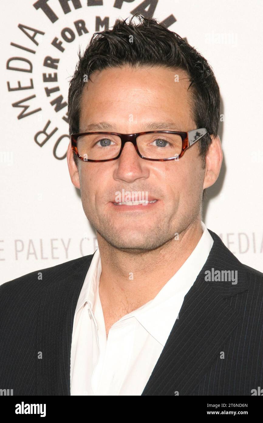 Josh Hopkins at the 27th Annual PaleyFest: Cougar Town. Arrivals held ...