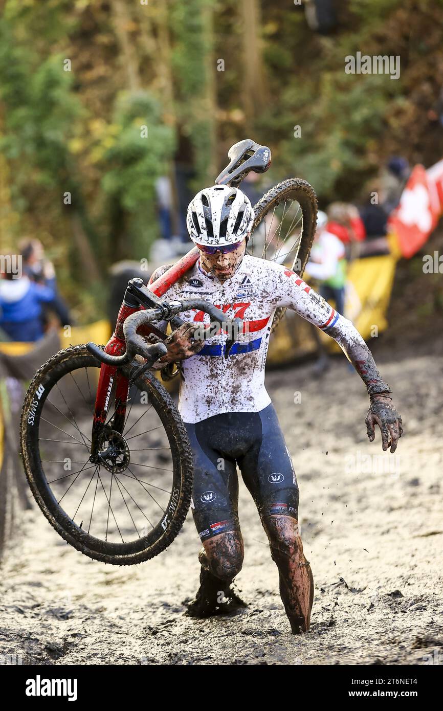 Jaarmarkt cross hi-res stock photography and images - Alamy