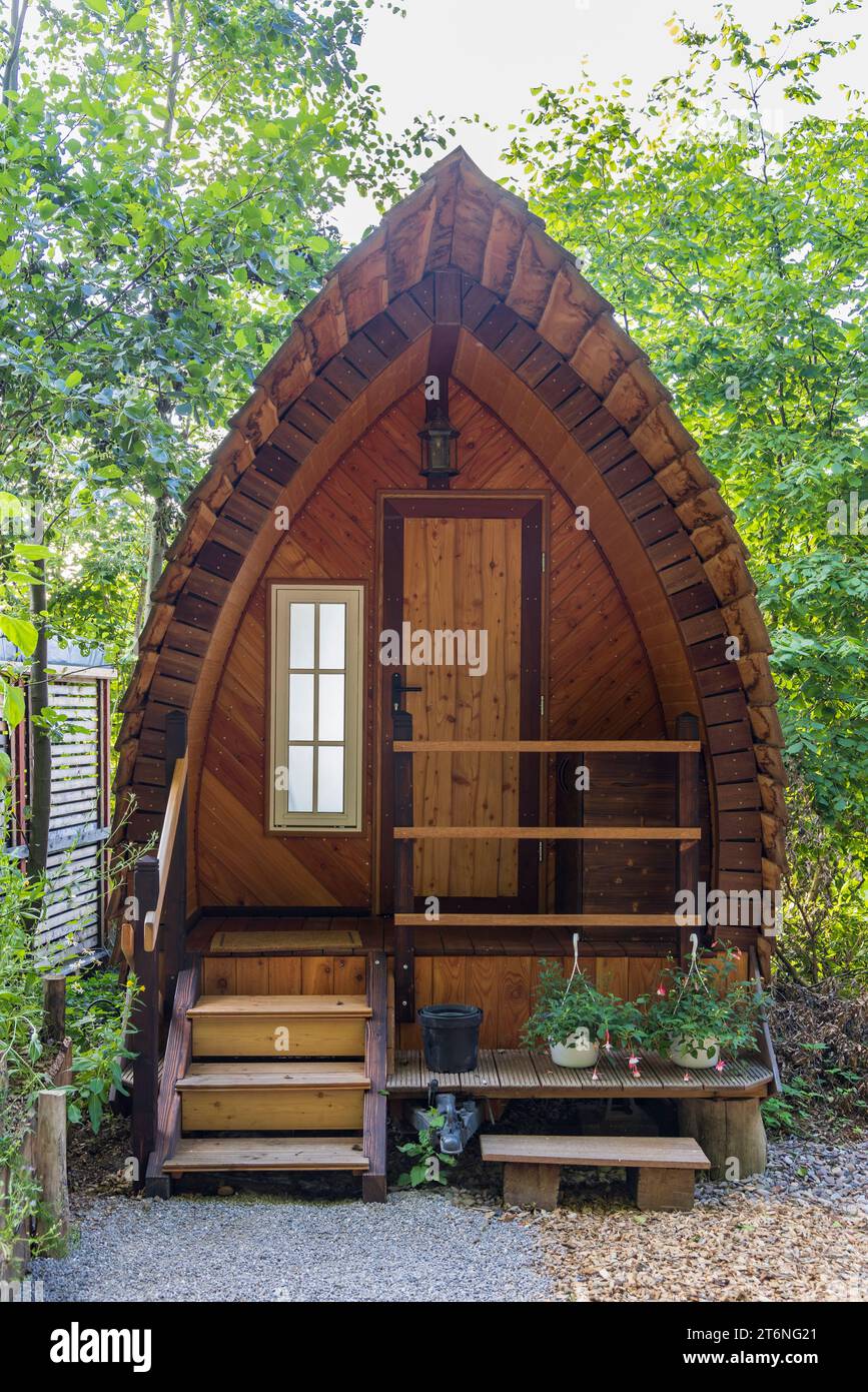 Smaal house hi-res stock photography and images - Alamy