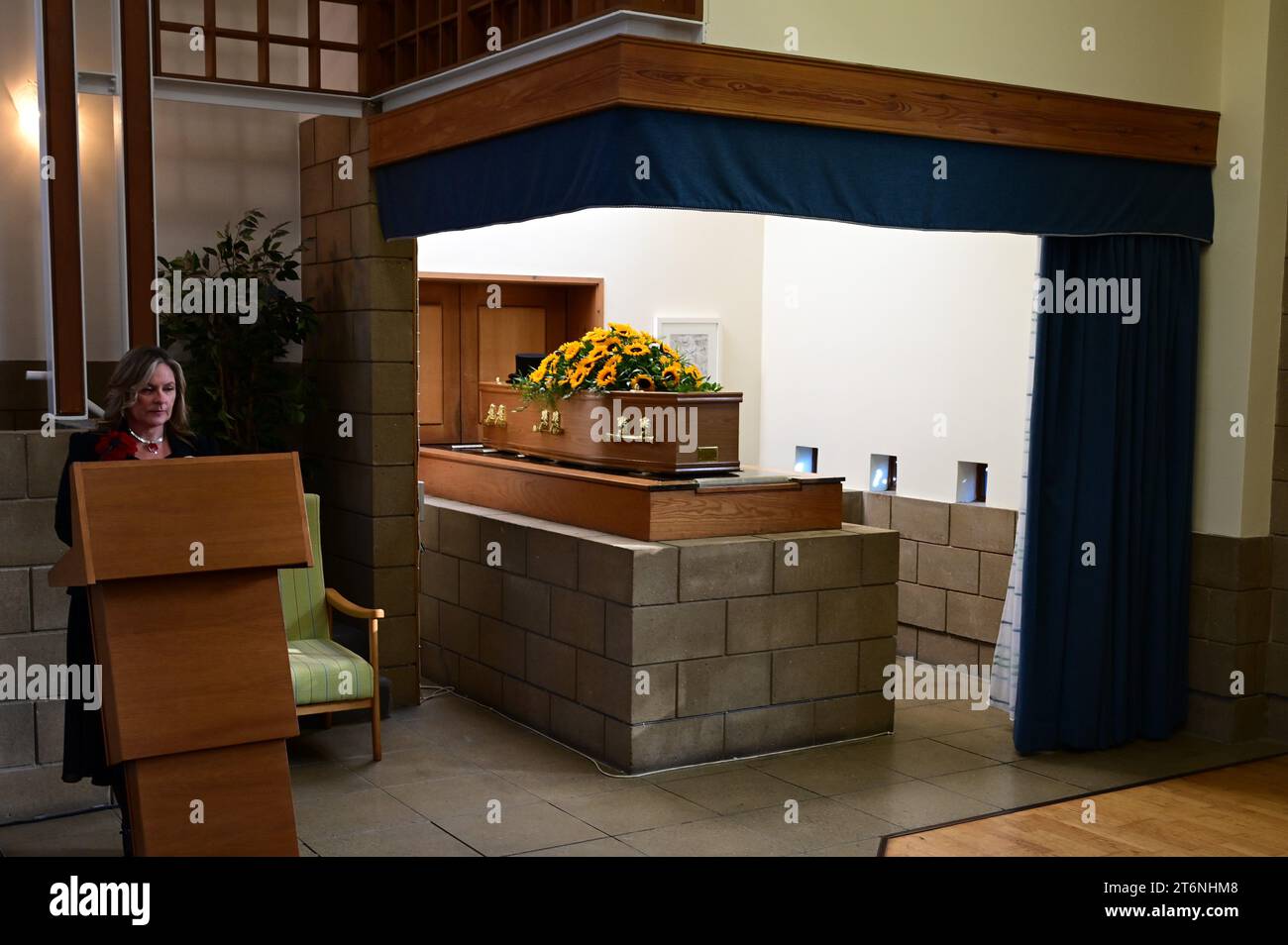 Standing coffin death funeral sadness hi-res stock photography and ...