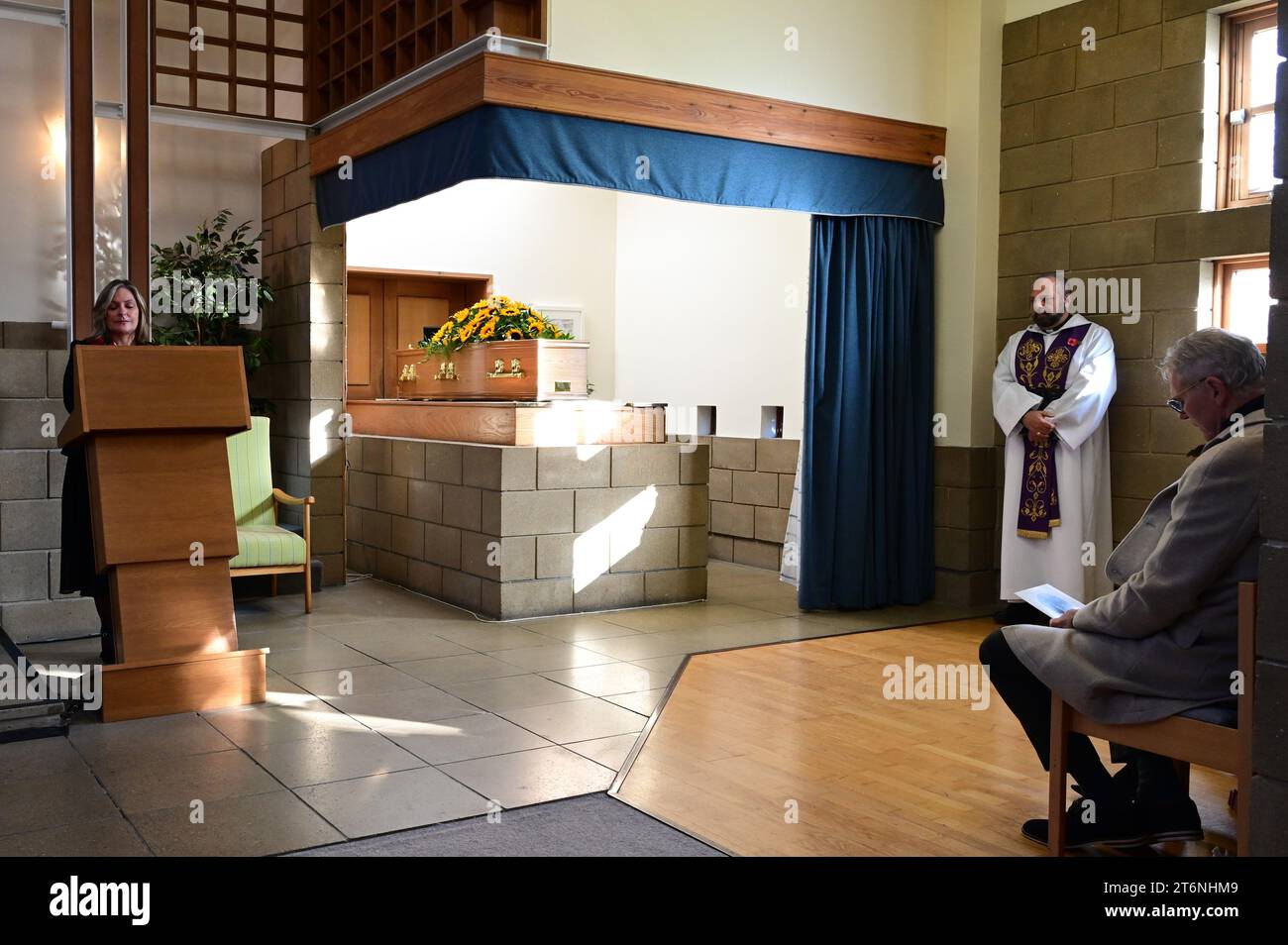 Funeral service uk flowers hi-res stock photography and images - Alamy