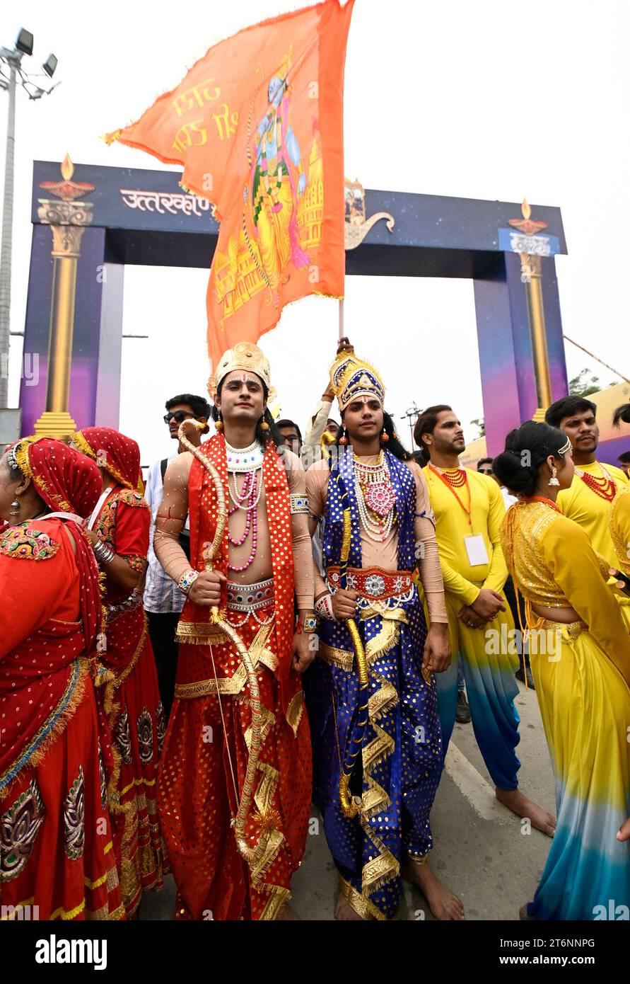 AYODHYA, INDIA – NOVEMBER 11: People of Ayodhya participating in 'Ram ...