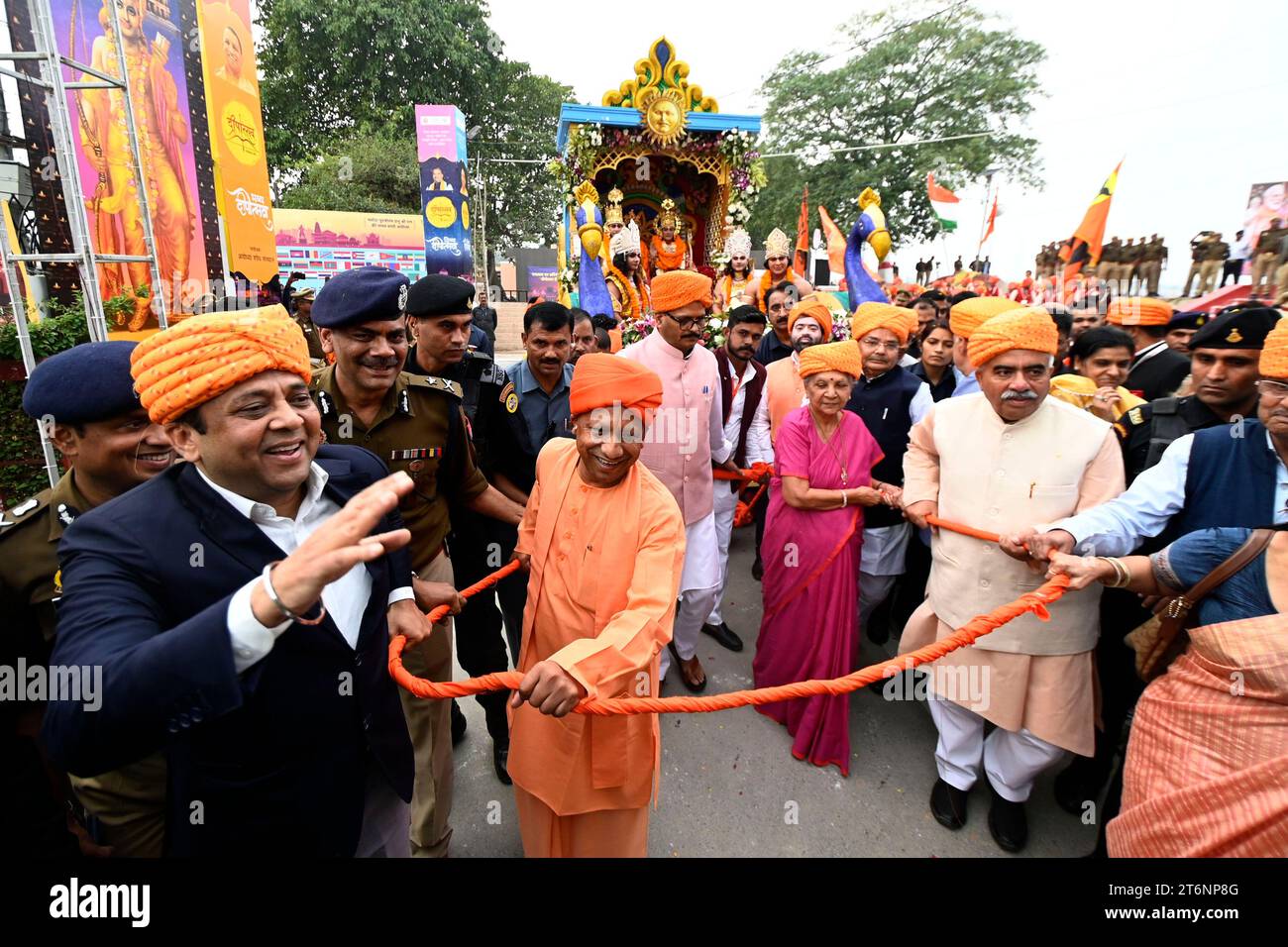 Lord rama and sita hi-res stock photography and images - Alamy