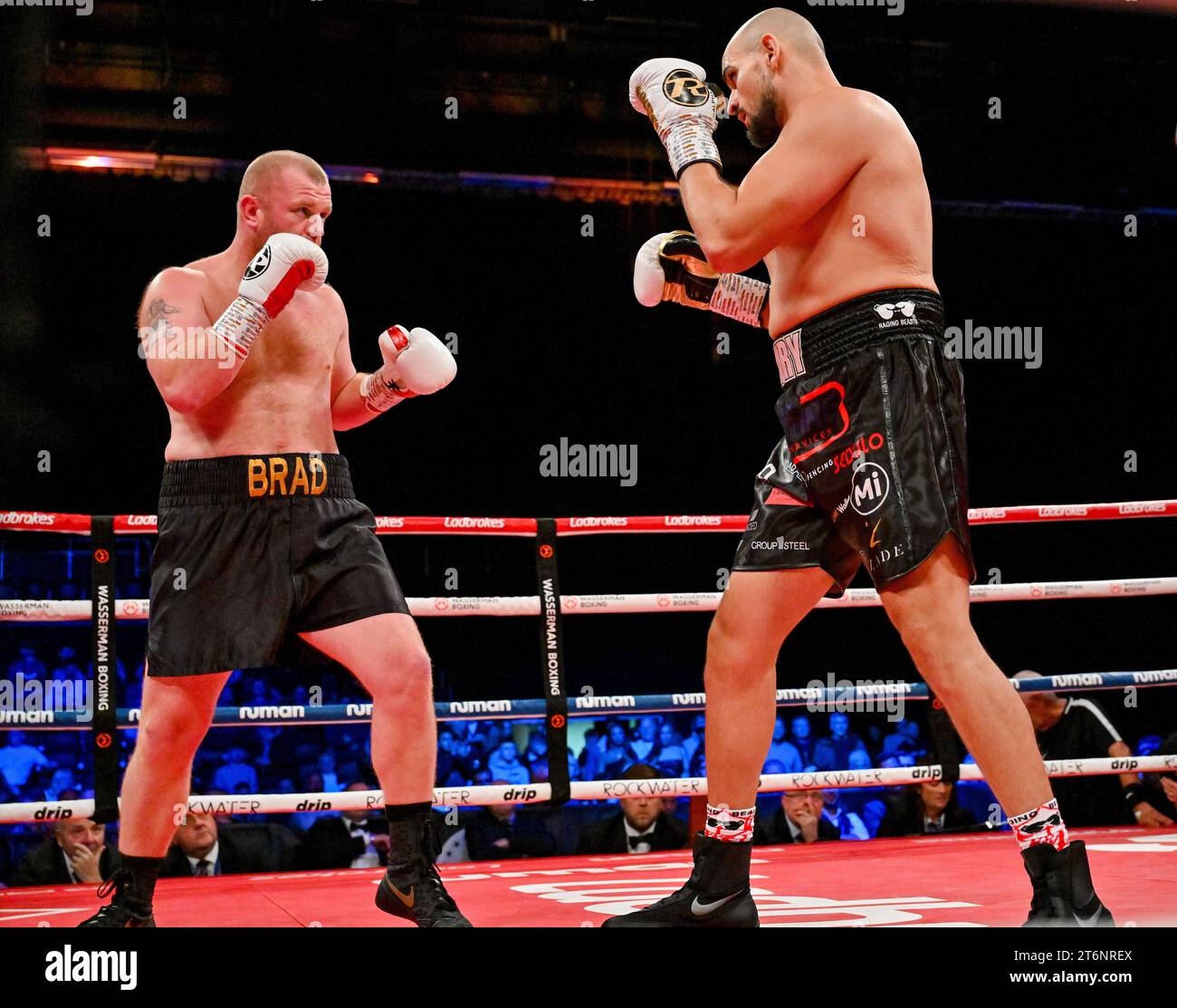 Brighton, UK, 10 November 2023. Roman Fury vs Bradley Davies during ...