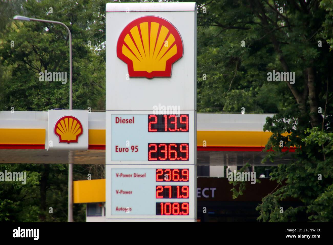 Petrol station of shell with the most expensive price per liter in 2020 ...