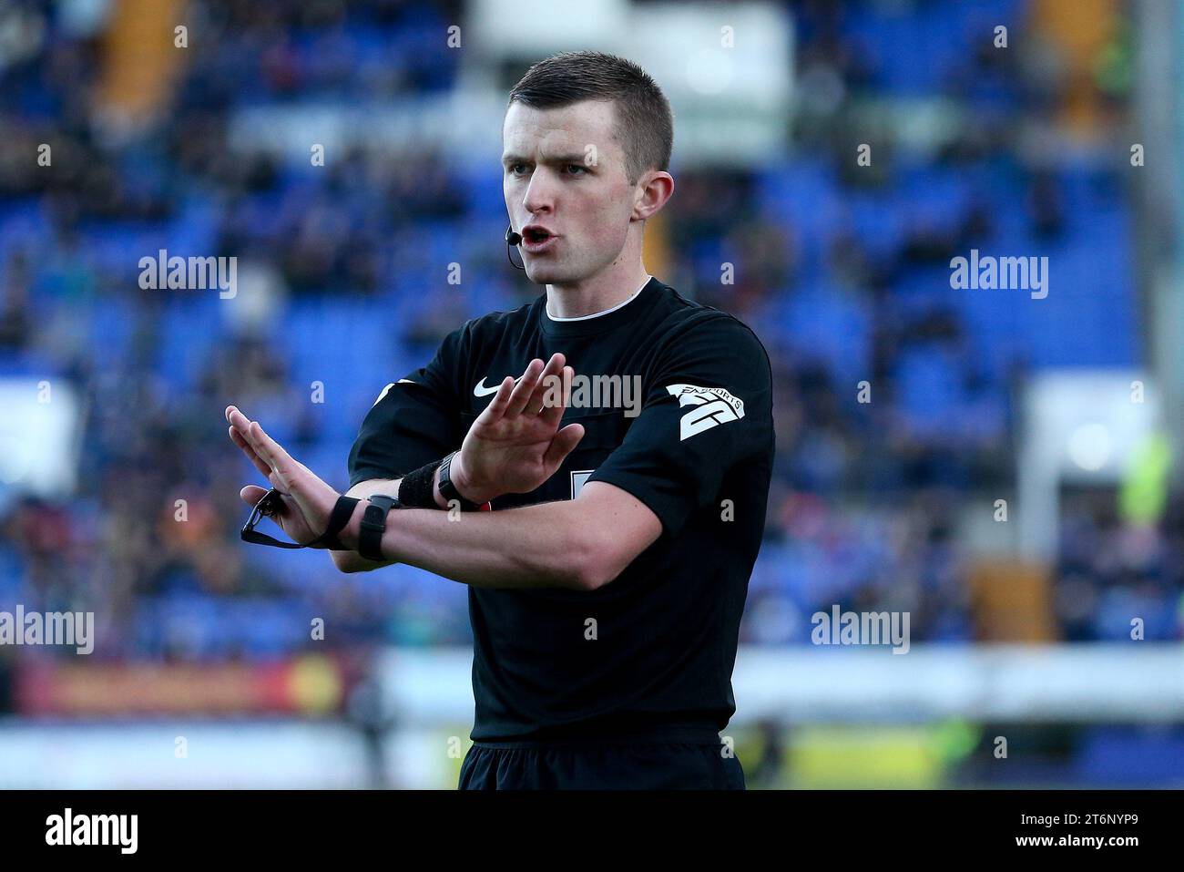 Referee Ed Duckworth gives a final warning. EFL Skybet Football league ...