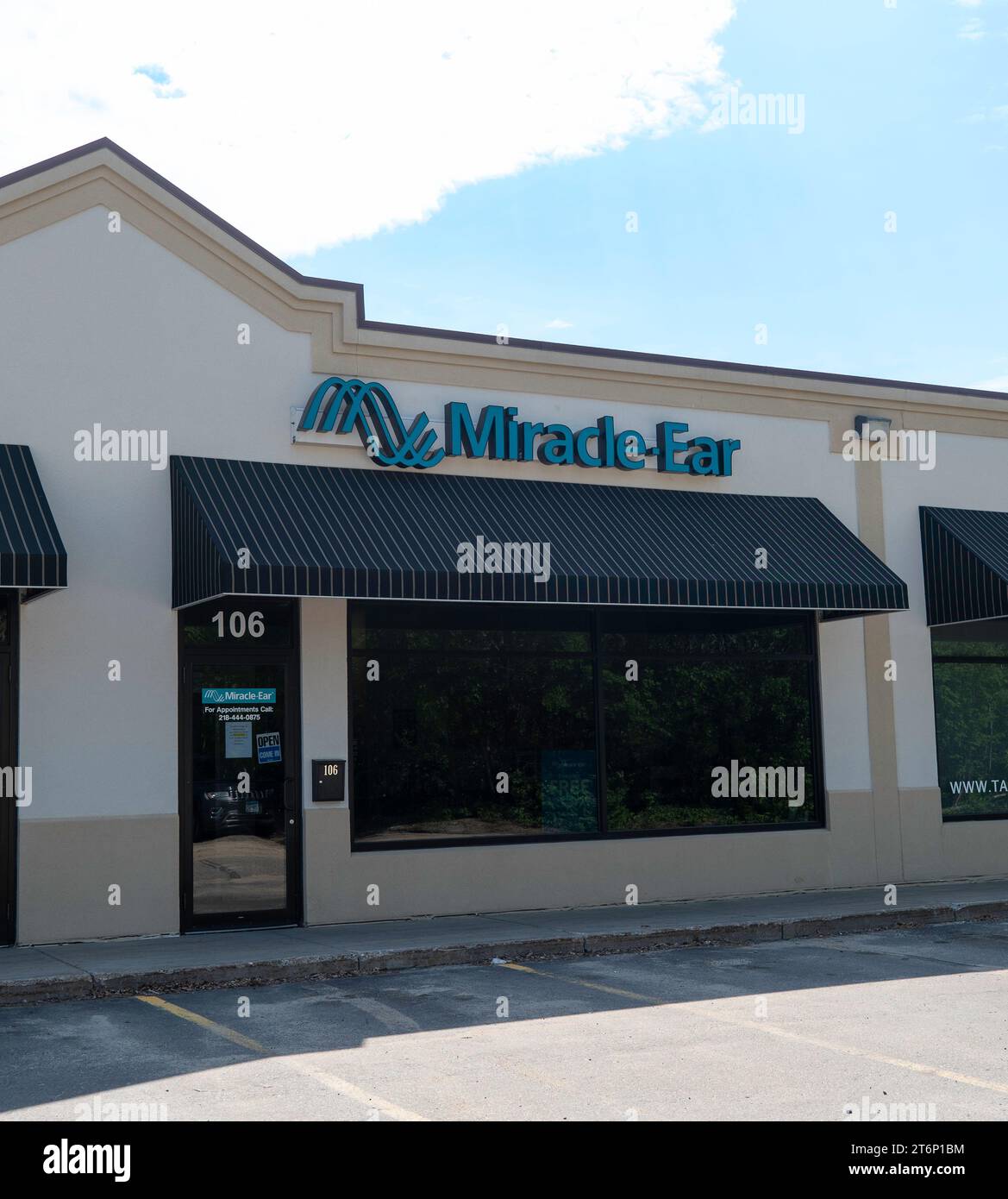 BEMIDJI, MN - 3 JUN 2023: Miracle Ear storefront building facade ...