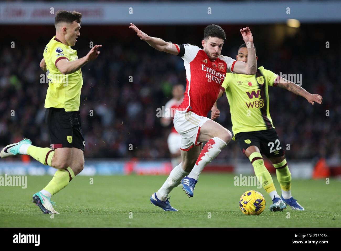 Declan Rice of Arsenal on the ball during the Premier League match ...