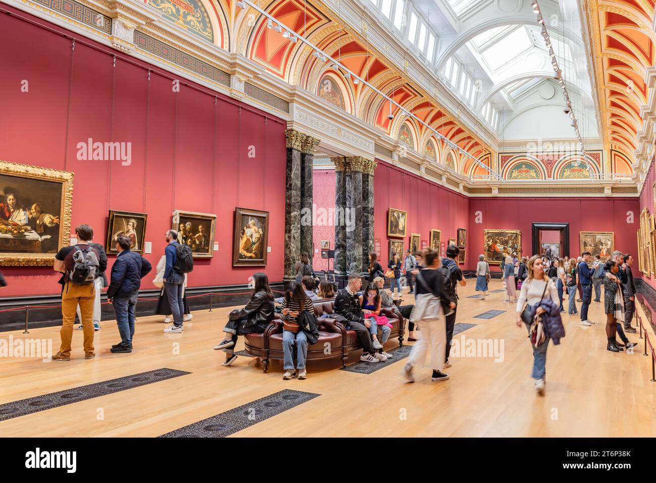 The national gallery london interior hi-res stock photography and ...