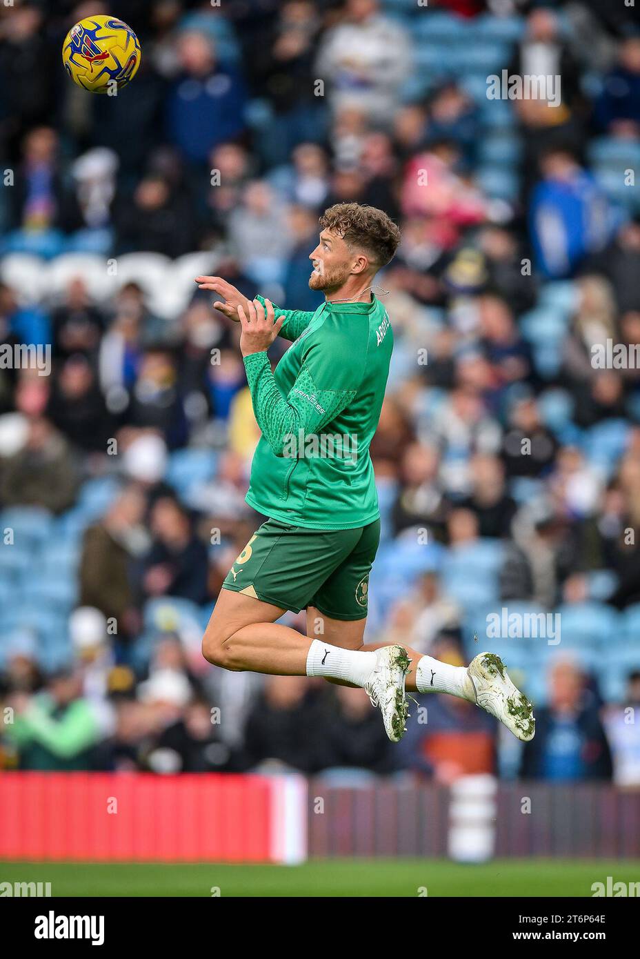 Dan Scarr #6 of Plymouth Argyle warming up during the Sky Bet ...