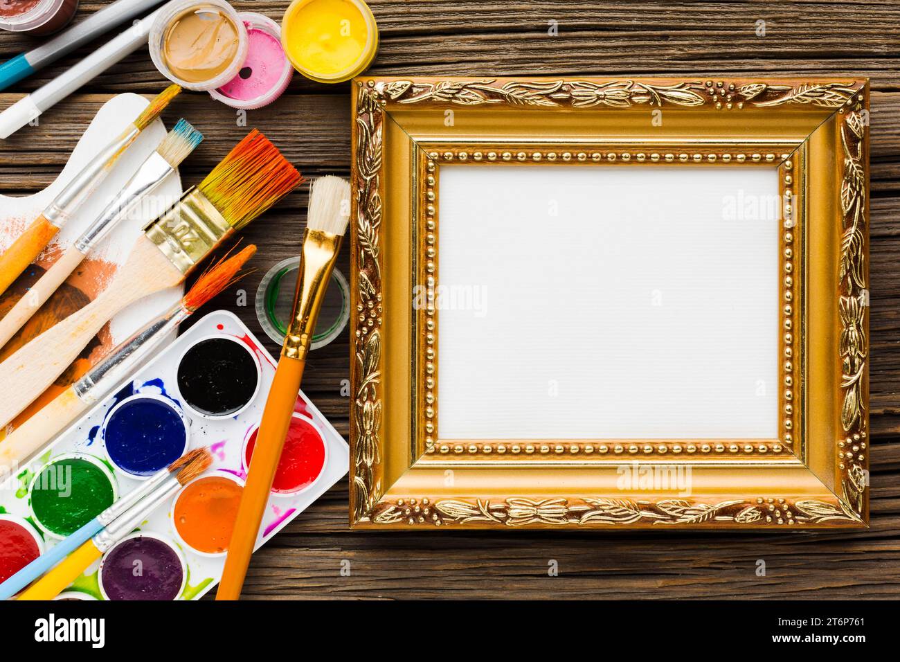 Golden canvas hi-res stock photography and images - Alamy