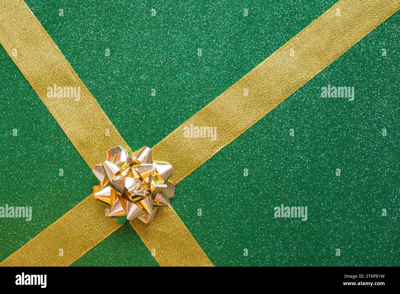 Bow golden ribbons hi-res stock photography and images - Alamy