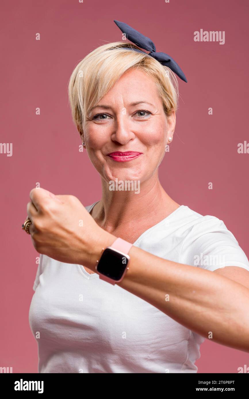 Middle aged woman training hi-res stock photography and images - Alamy