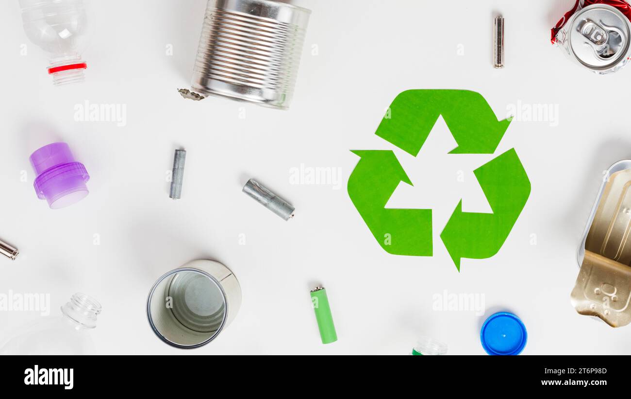 Recycling icon around different litter Stock Photo - Alamy