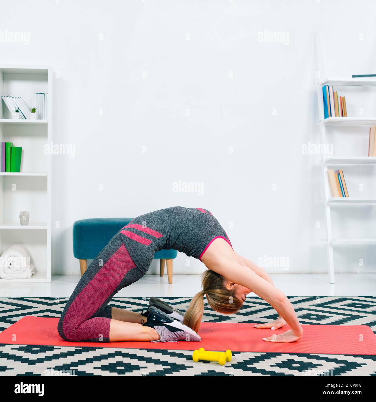 Side view structure hi-res stock photography and images - Alamy