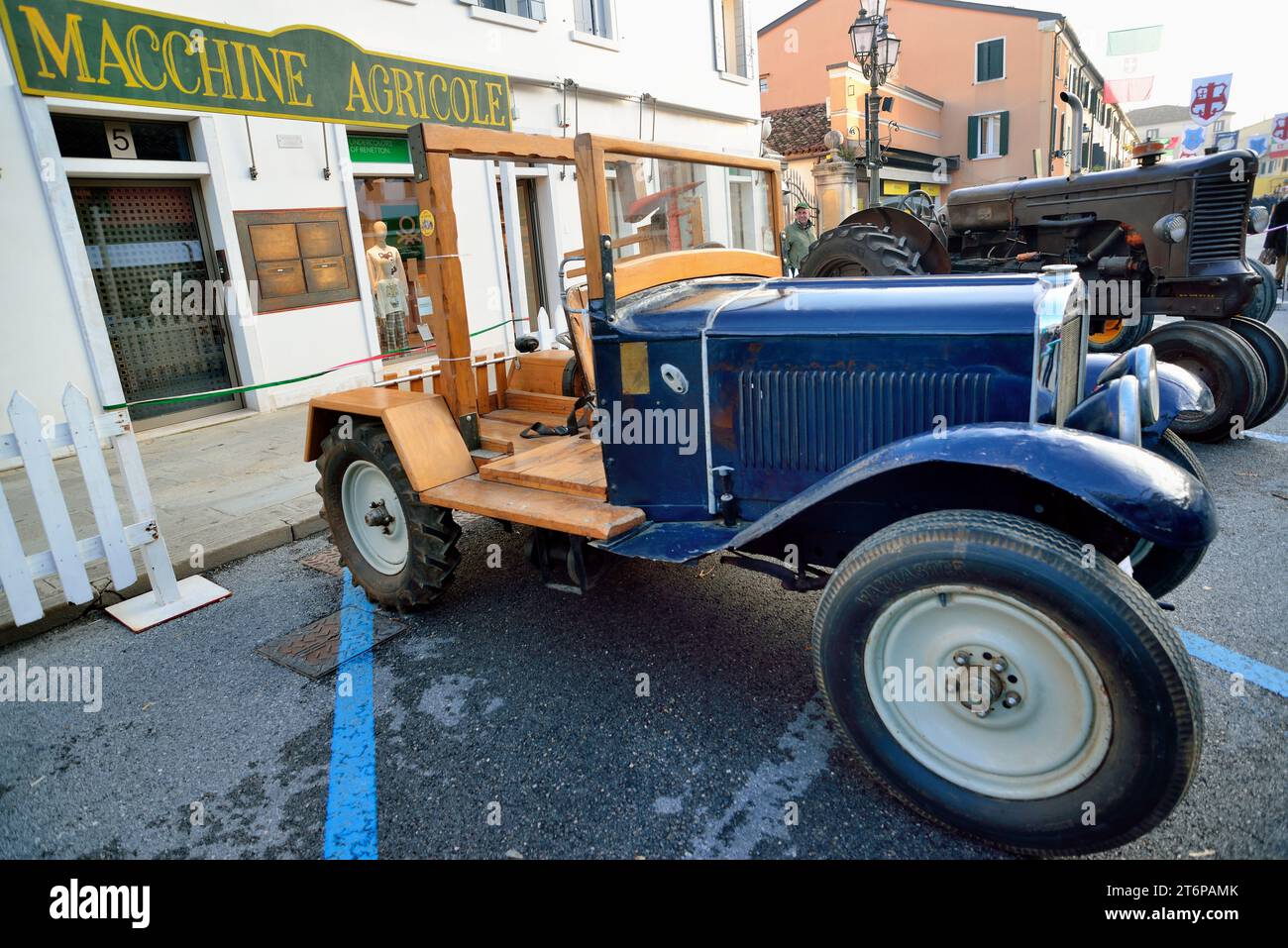 1943 agricultural machine hi-res stock photography and images - Alamy