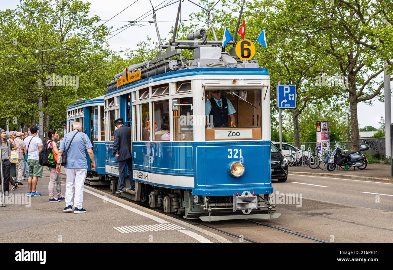 Das Zürcher Tram - Elefant Im Jahr 1930 wurde das Tram StStZ Ce 4/4 321 ...