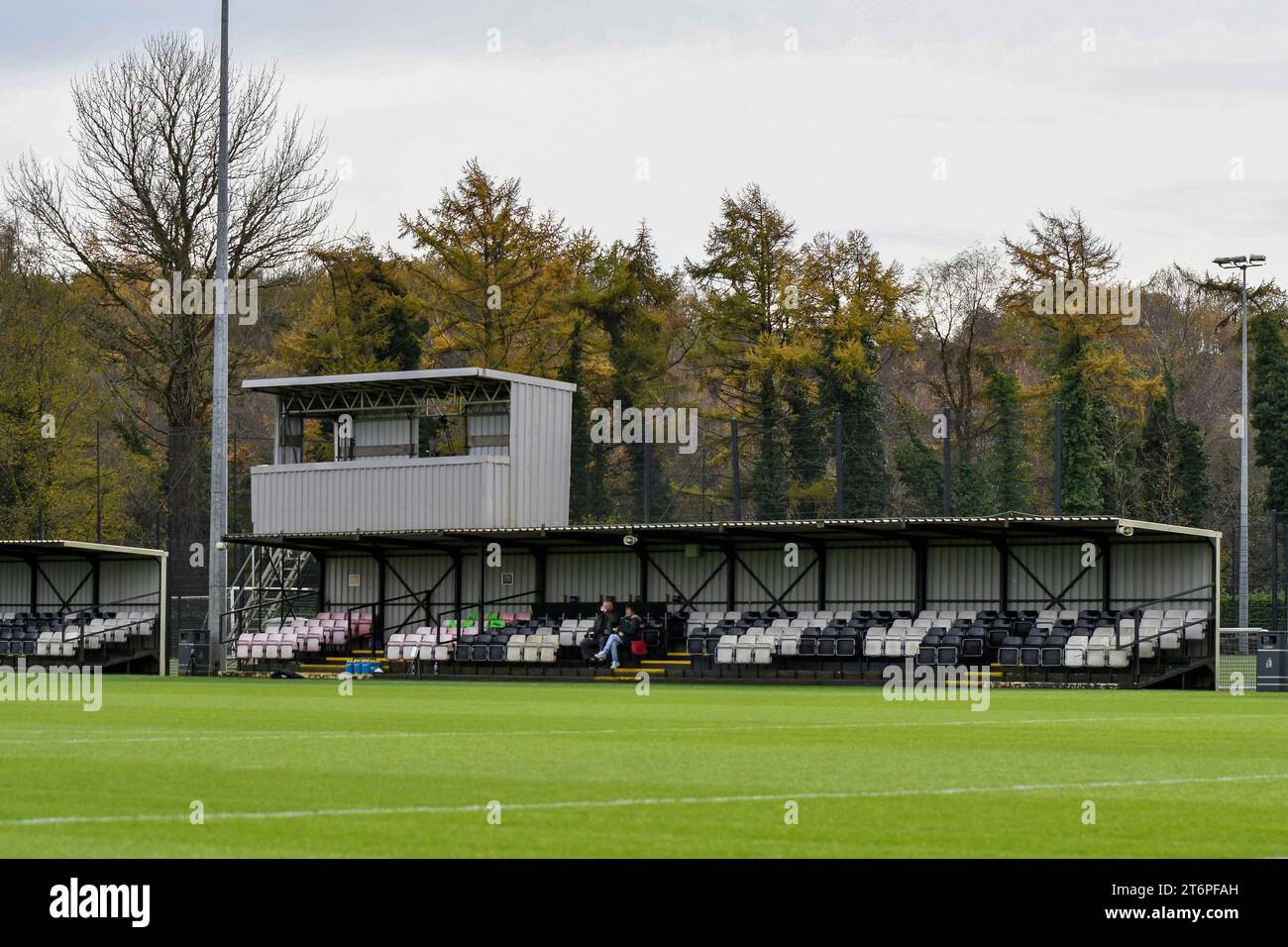 Tv gantry hi-res stock photography and images - Alamy