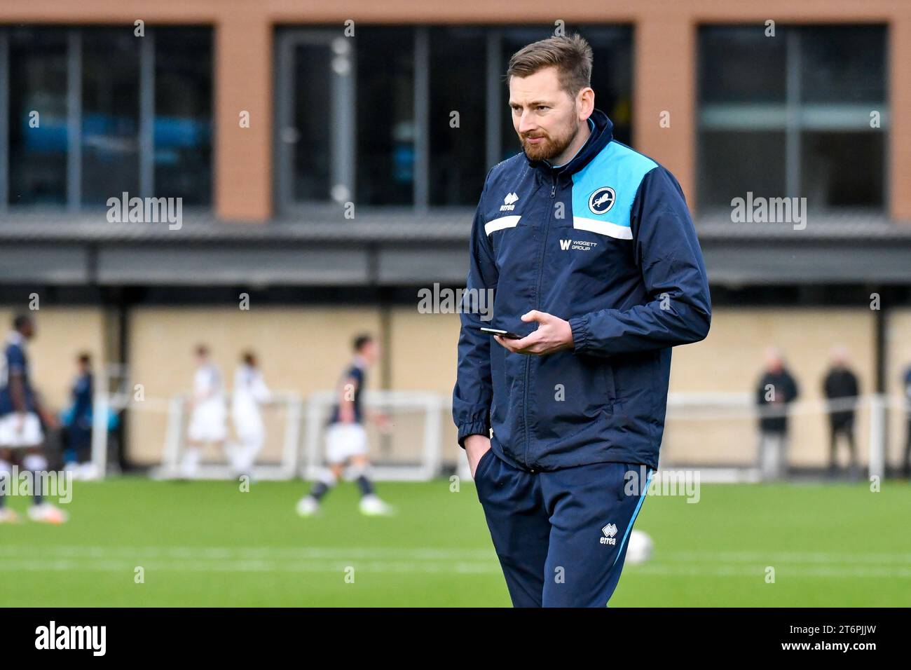 18 video hi-res stock photography and images - Alamy