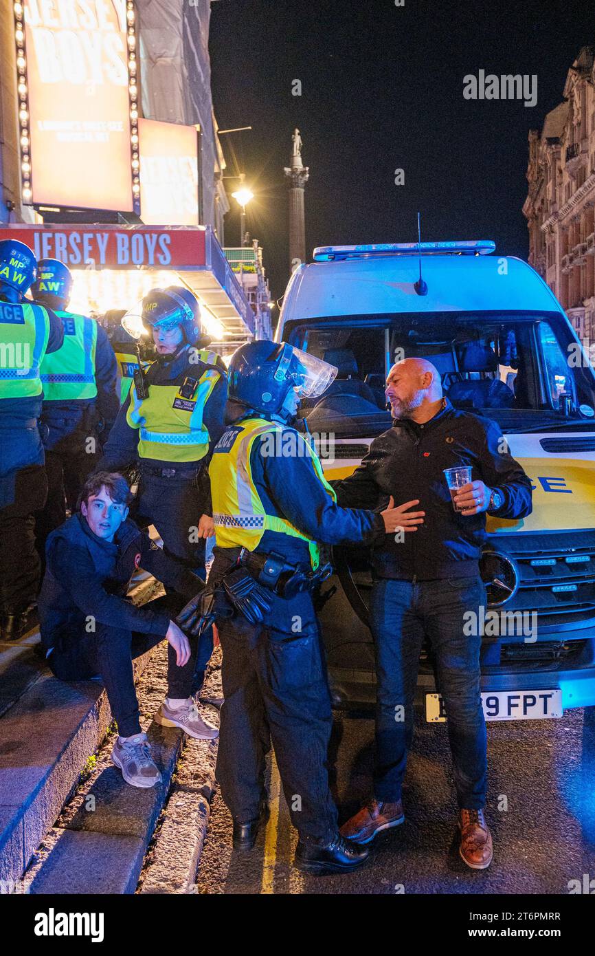 Fighting between EDL/Far Right continued into the Night with a Fight ...