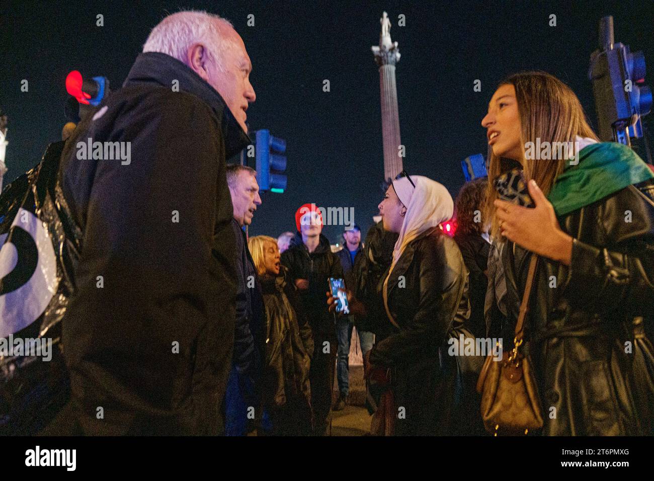 Fighting between EDL/Far Right continued into the Night with a Fight ...