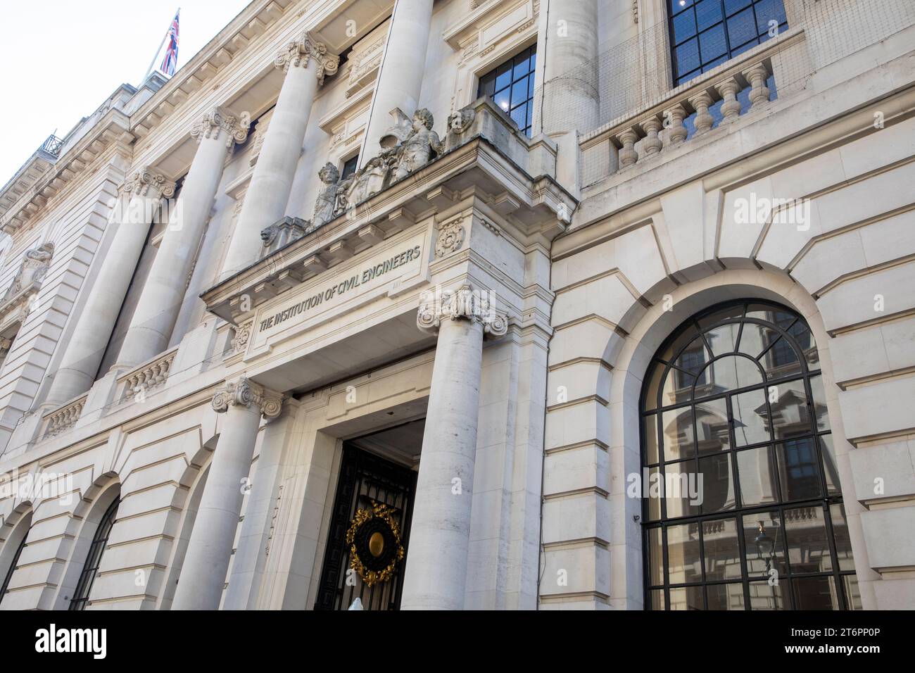 At the institute of civil engineers in central london hi-res stock photography and images - Alamy