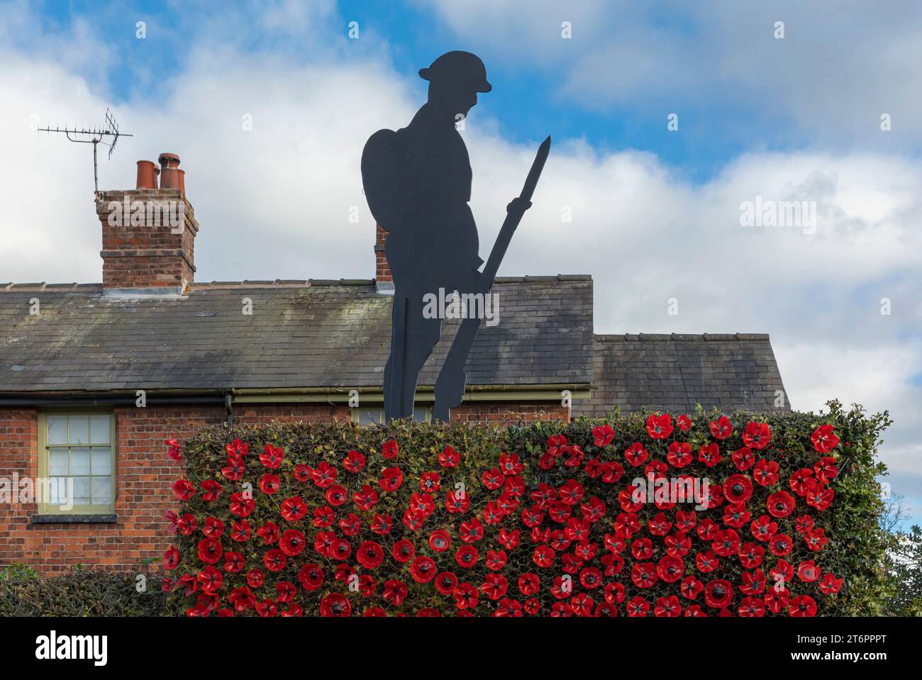 Soilder silhouette hi-res stock photography and images - Alamy