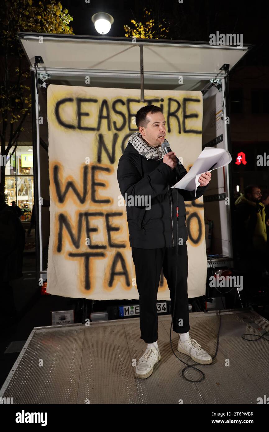 Udi Raz bei We still need to talk. Ceasefire NOW, Kundgebung, Unter den ...