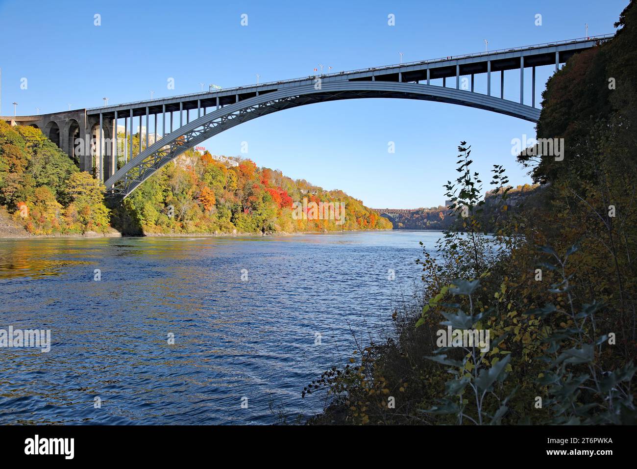 Rainbow bridge niagara hi-res stock photography and images - Alamy
