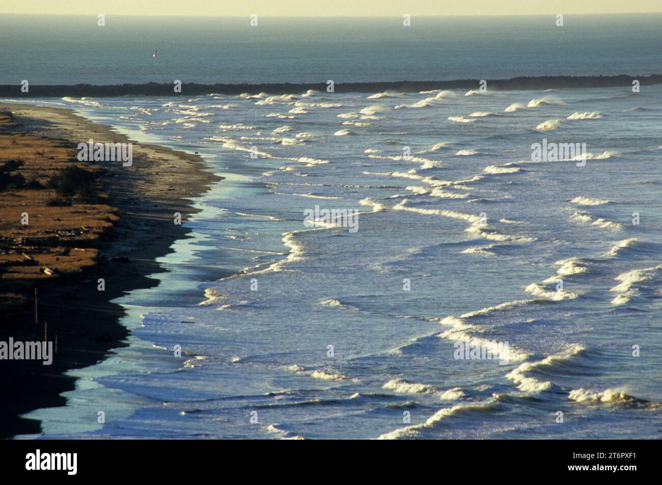 Benson Beach surf from North Head, Cape Disappointment State Park ...